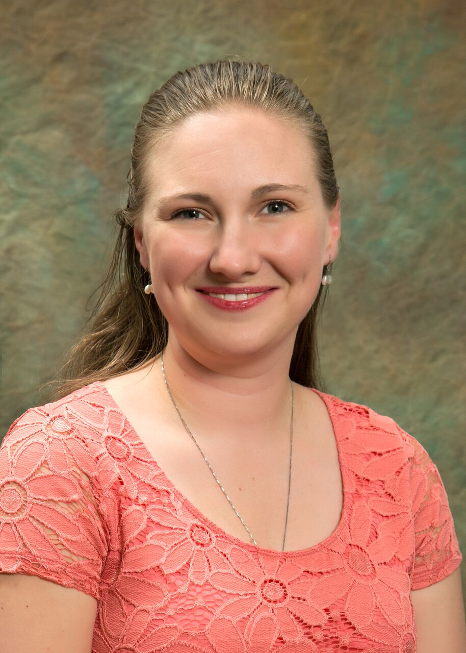 Elizabeth Bench's Instagram, Twitter & Facebook on IDCrawl